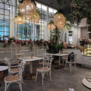 FlorisTea / Cattie Florist St. Clair, St Clair - Modern Australian ...