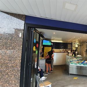 Fresh And Cooked Seafood, Manly - Seafood Restaurant Menu, Phone ...