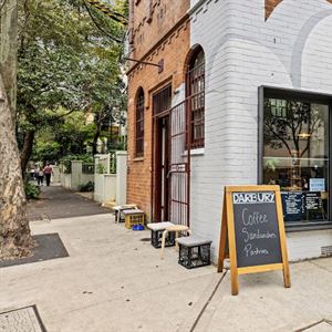 Darbury, Darlinghurst - Cafe Restaurant Menu, Phone, Reviews | AGFG