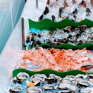 Hooked Seafood and Grill, Plumpton - Seafood Restaurant Menu, Phone ...