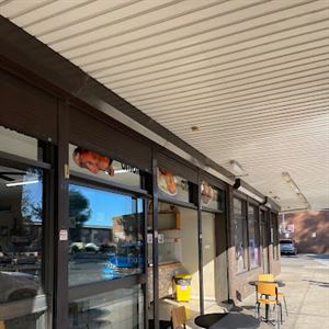 Warwick Farm Cafe & Grill, Warwick Farm - Cafe Restaurant Menu, Phone ...