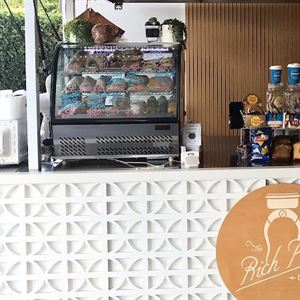 The Rich Pour Coffee Cart, Toowong - Cafe Restaurant Menu, Phone ...
