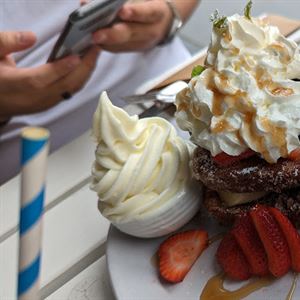 Golly Gosh! Cafe, Yeronga - Cafe Restaurant Menu, Phone, Reviews | AGFG