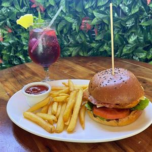 The Glassy Junction, Perth CBD Bar - Reviews, Phone, Bookings | AGFG