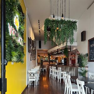 Veloce pizza Bar, Carlton North - Italian Restaurant Menu, Phone ...