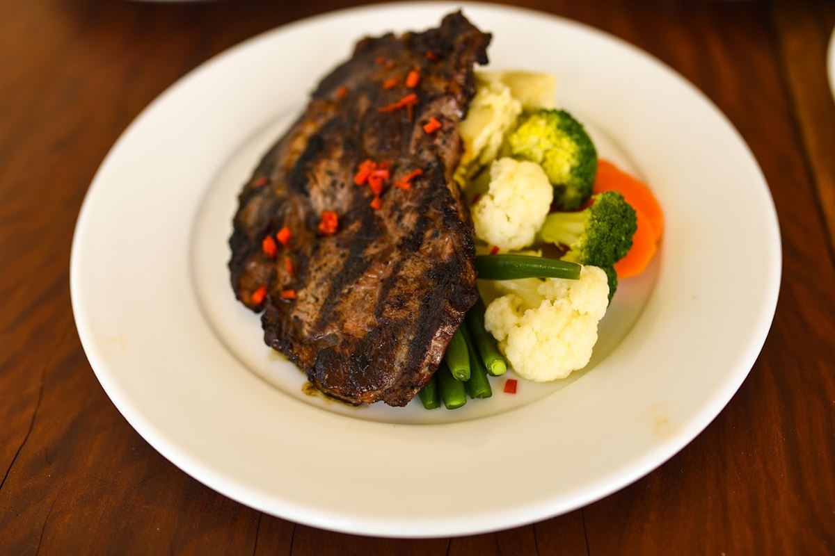 Apple Tree Creek Pub, Apple Tree Creek - Modern Australian Restaurant ...