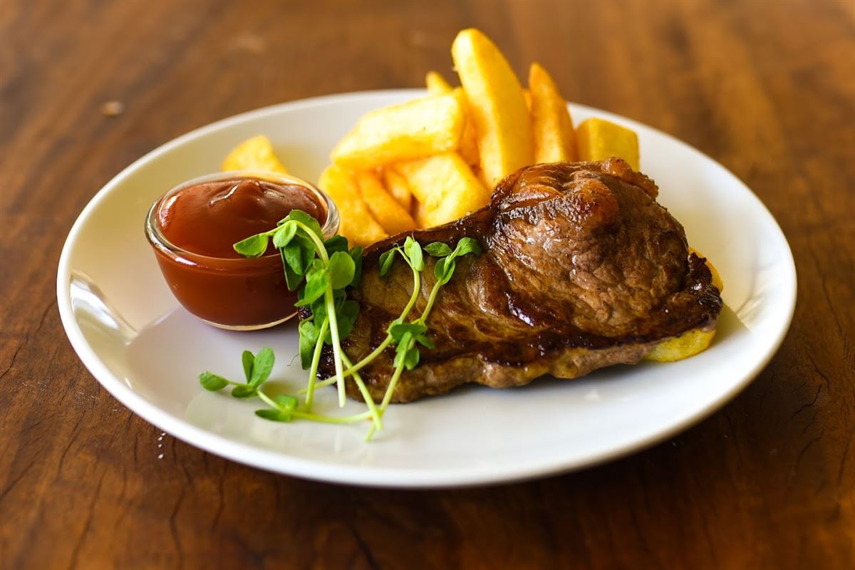 Apple Tree Creek Pub, Apple Tree Creek - Modern Australian Restaurant ...