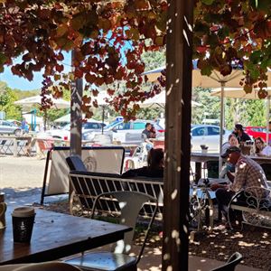 Long Track Pantry, Jugiong - Modern Australian Restaurant Menu, Phone ...