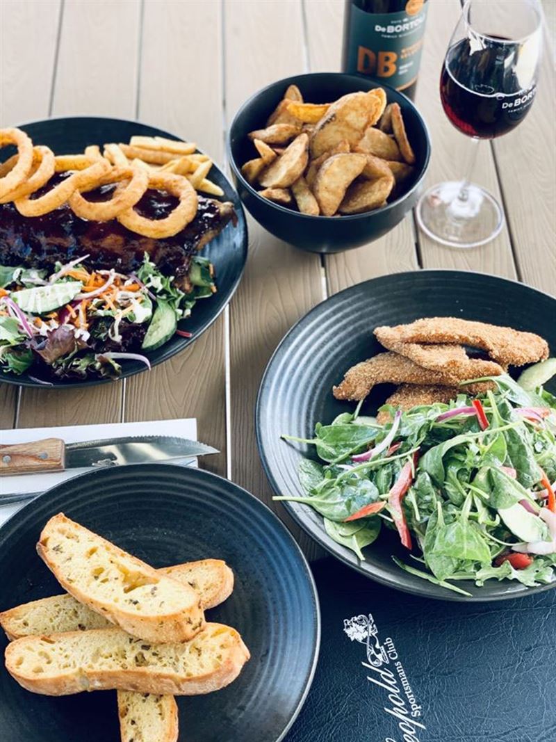Leopold Sportsmans Club, Leopold - Menus, Phone, Reviews | AGFG
