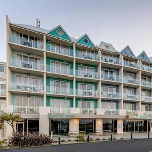 Lady Bay Resort, Warrnambool - Modern Australian Restaurant Menu, Phone ...