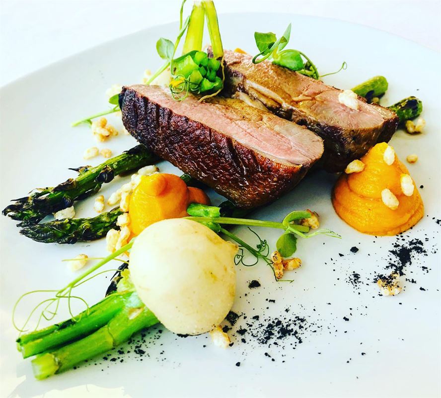 Sails Beach Restaurant & Bar, Noosa Heads - Modern Australian ...