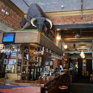 Black Bull Hotel Steak & Ale Bar Restaurant, Adelaide CBD - Pub Food ...