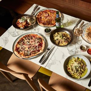 11 Inch Pizza, Melbourne CBD - Pizza Restaurant Menu, Phone, Reviews | AGFG