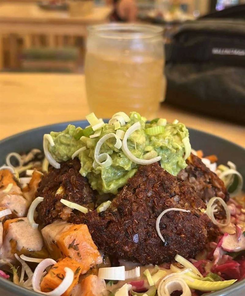 Two-Bit Villains, Adelaide CBD - Burger Restaurant Menu, Phone, Reviews ...