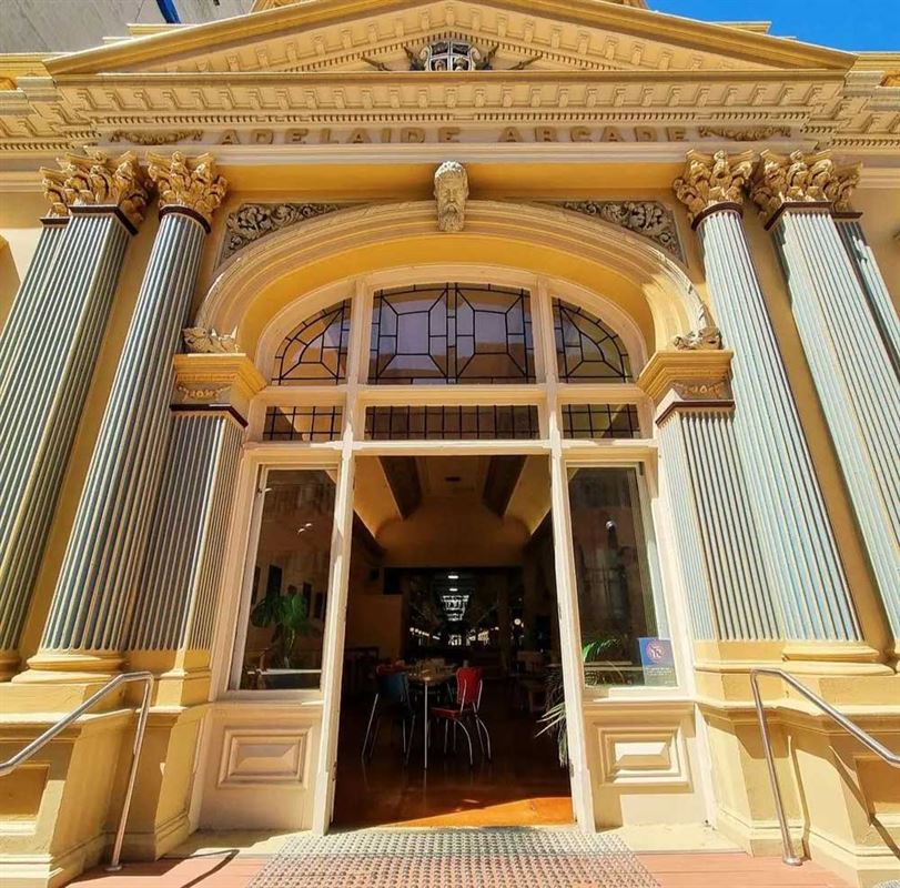 Two-Bit Villains, Adelaide CBD - Burger Restaurant Menu, Phone, Reviews ...