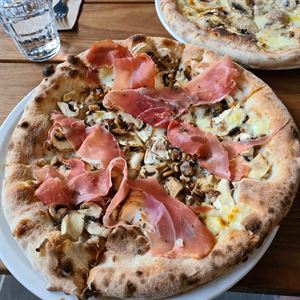 D.O.C Pizza & Mozzarella Bar Southbank, Southbank - Pizza Restaurant ...