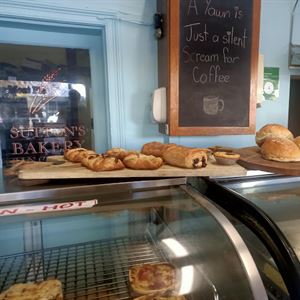 Sutton's Bakery, Echuca-Moama - Bakery Restaurant Menu, Phone, Reviews ...
