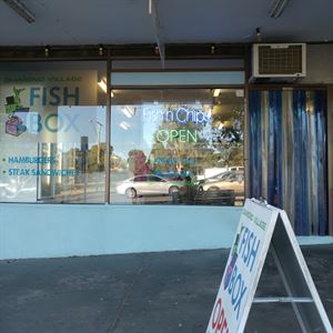 Diamond Village Fish Box, Watsonia - Seafood Restaurant Menu, Phone ...