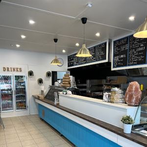 Mr Beau, Beaumaris - Seafood Restaurant Menu, Phone, Reviews | AGFG